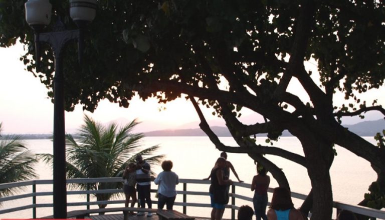 Conheça o Morro da Cruz - Ponto Turístico - Saquarema, RJ